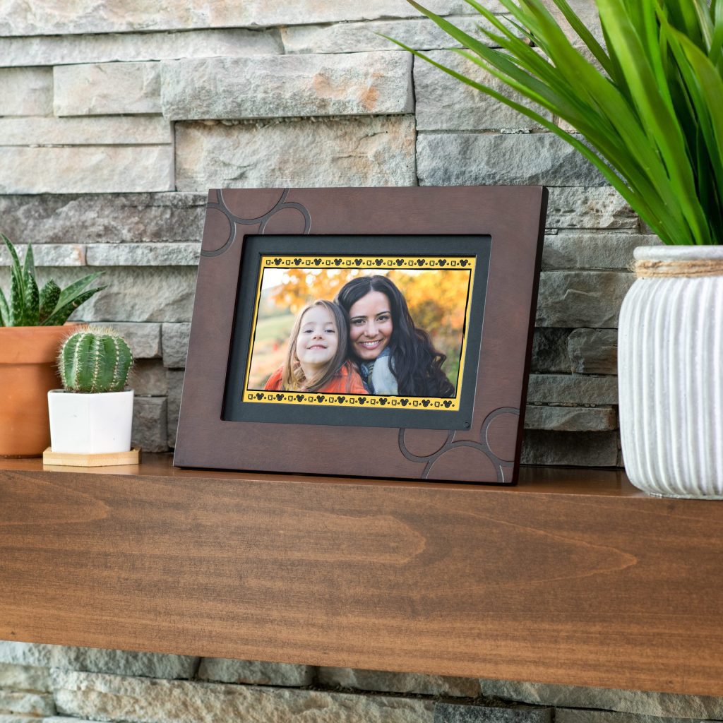 Disney PhotoShare Frame | Simply Smart Home
