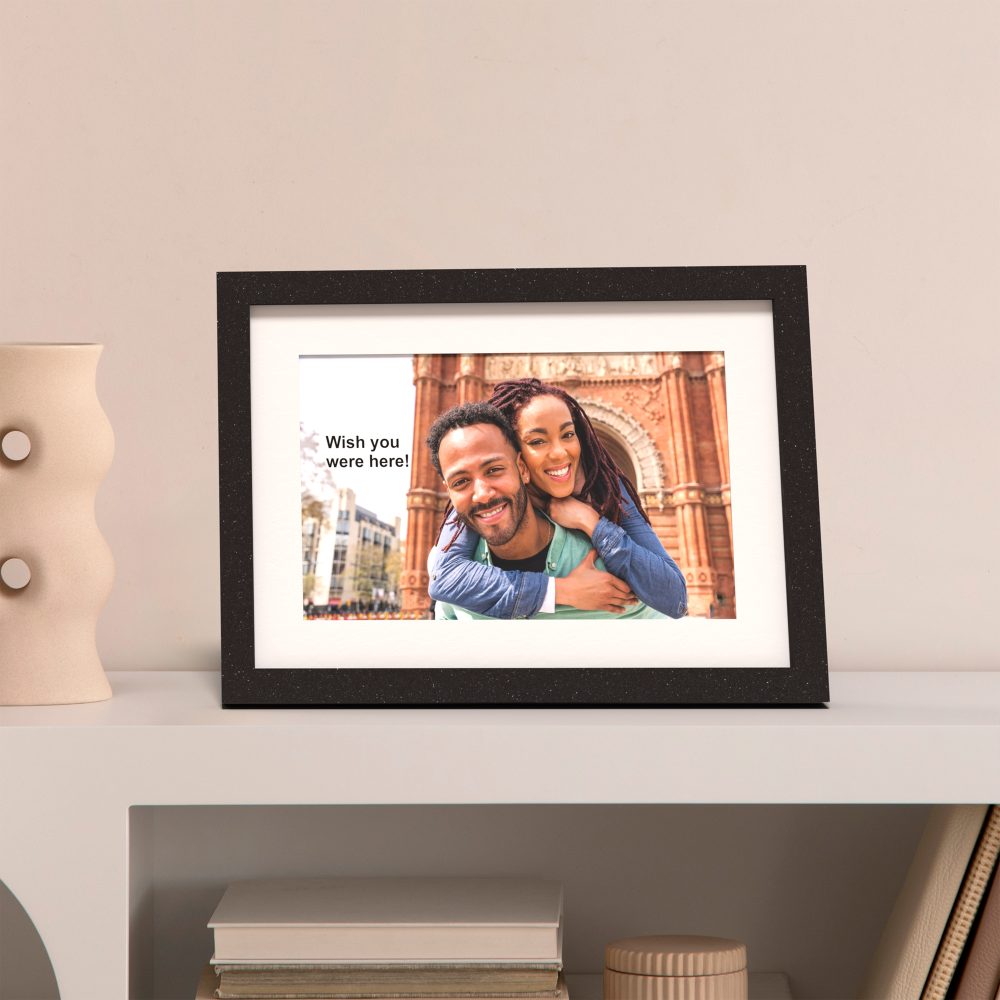 PhotoShare Frames - How It Works | Simply Smart Home